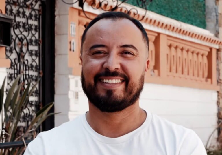 Ben Blake : le roi du Road Trip à moto, en Algérie